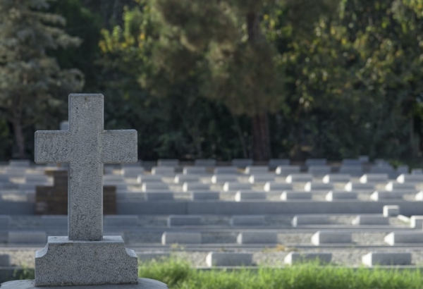 Graveside Ceremony After Cremation