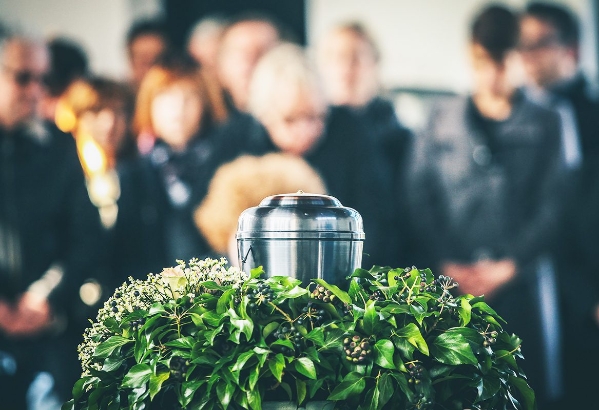 Understanding the Cremation and Burial Process