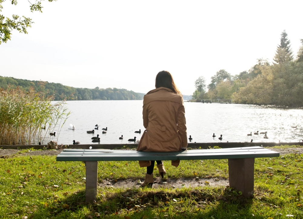 How to Deal with Grief During Isolation - Blog | Tribute Archive