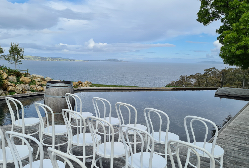 How to Plan an Outdoor Funeral Service - Blog | Tribute Archive