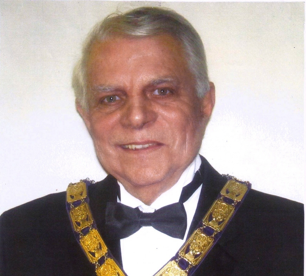 Robert "Bob" Dean White - 2016 - Macy & Son Funeral Directors