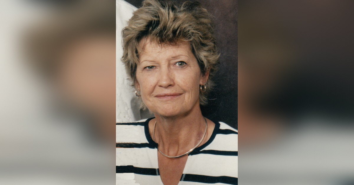 Obituary information for Mary E. Lester
