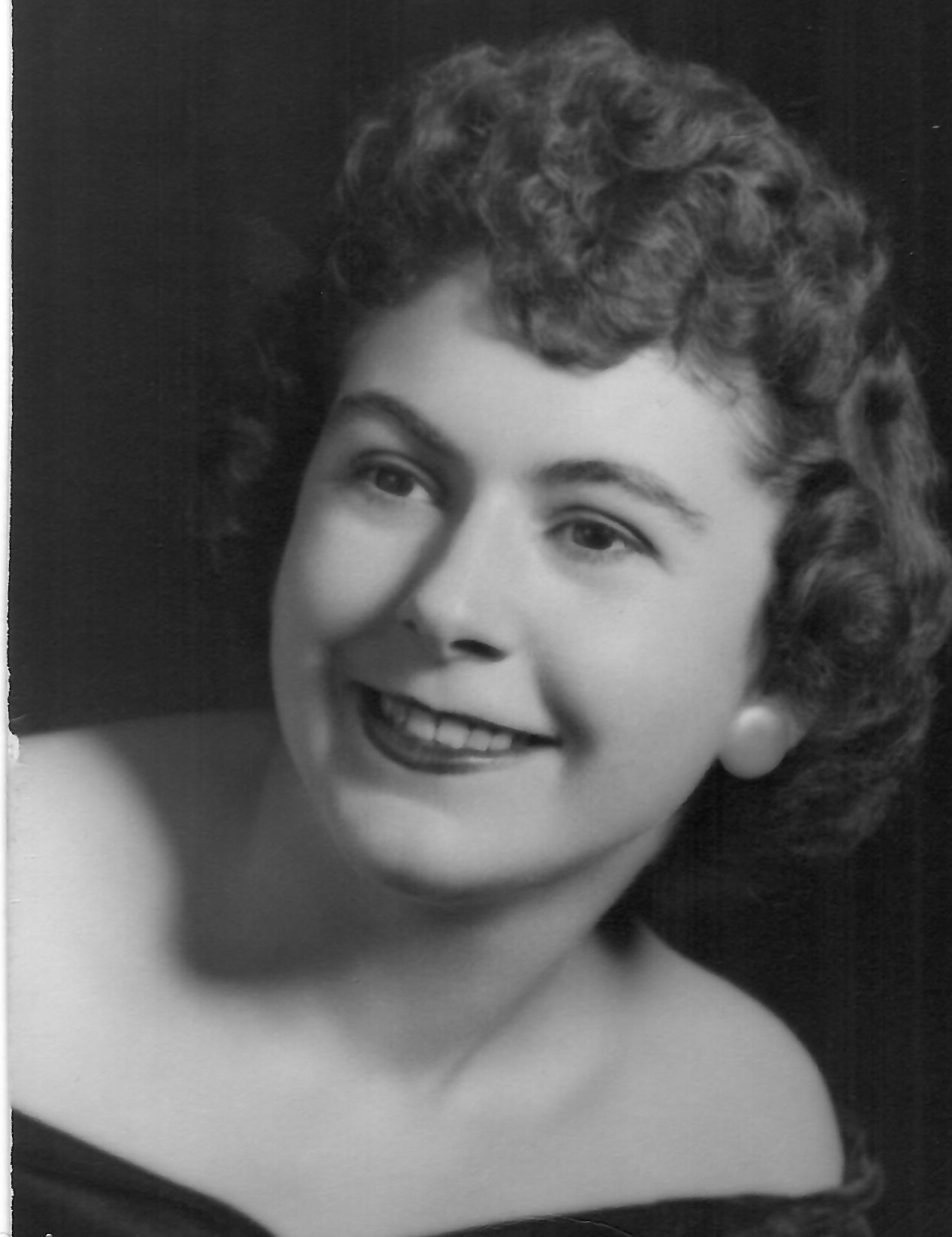 FLORENCE "FLO" GUSTAFSON - Memories Trees