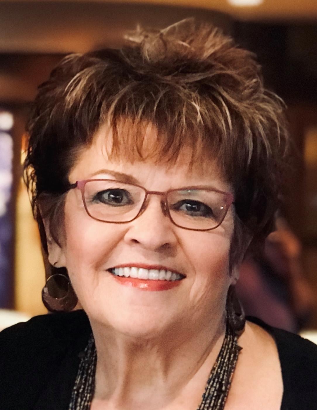 Kelli Hamilton's Instagram, Twitter & Facebook on IDCrawl