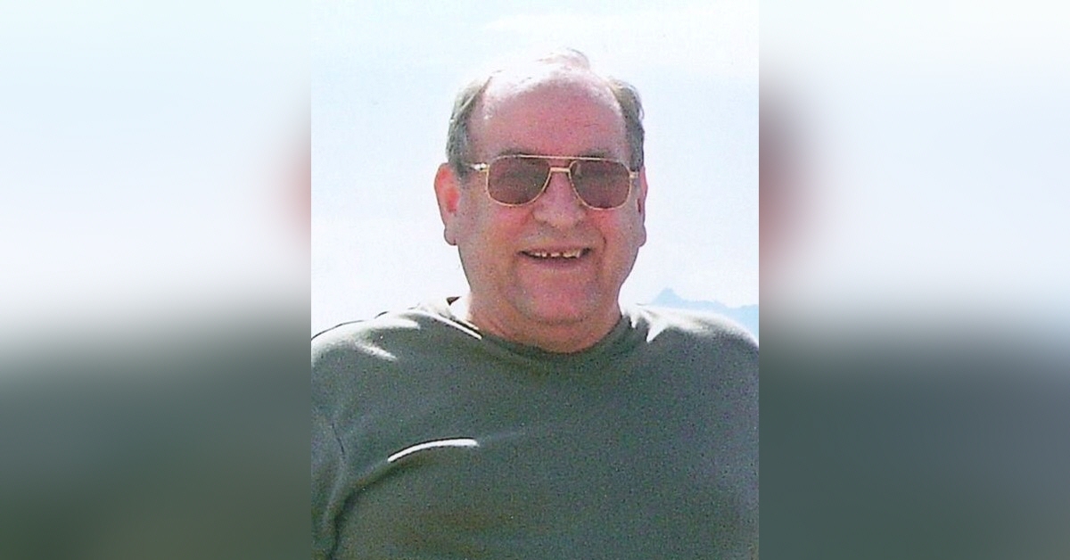 Obituary information for Derek Thompson