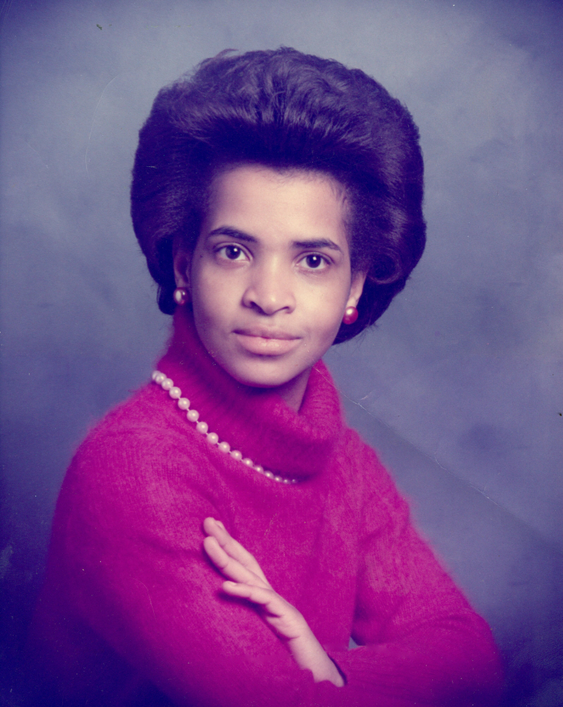 Crystal Michele "Shelly" Atkins - 2017 - Carmon Community Funeral