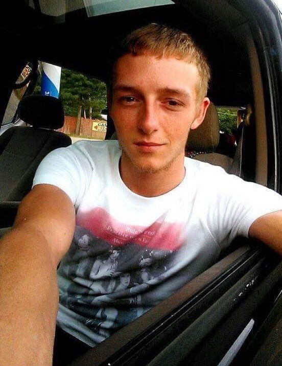 Tyler Marion Picklesimer - 2021 - Plaisier Funeral Home Inc.