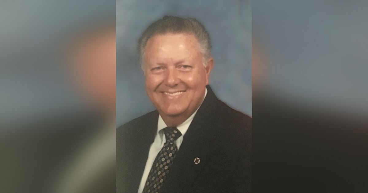 Obituary information for David Hugh Thomas, JR