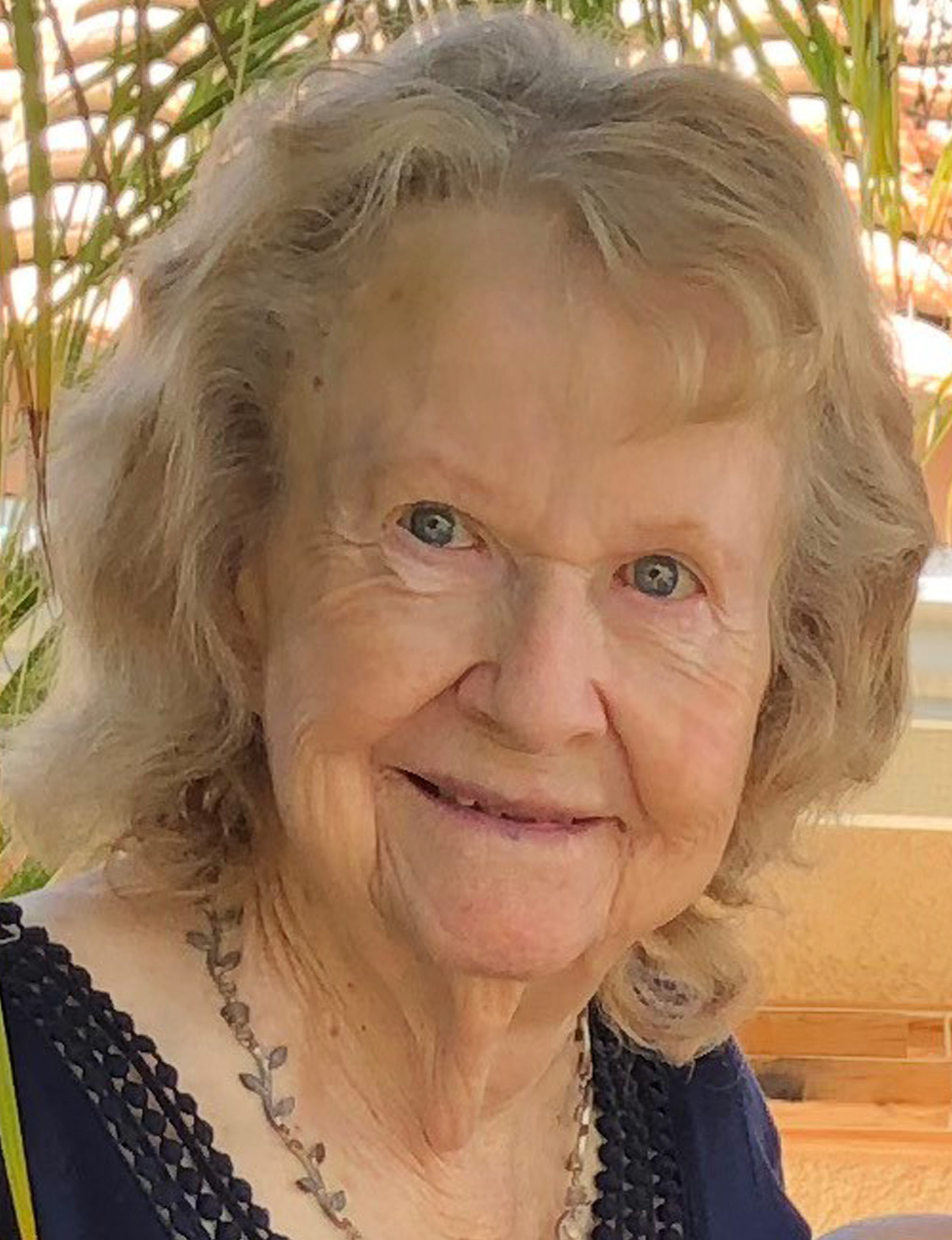 Una Elizabeth Lowe - 2021 - Emmerson-Bartlett Memorial Chapel