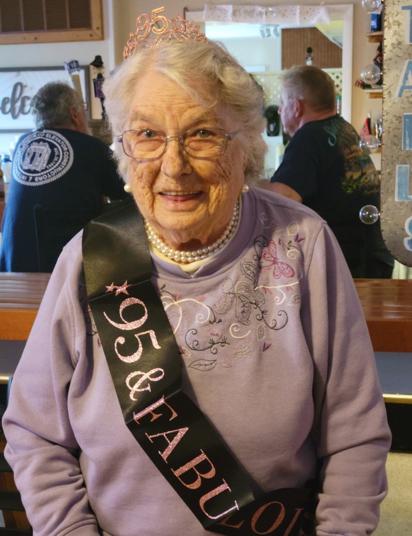 Evelyn Ruth Daihl - 2021 - Pritts Funeral Home