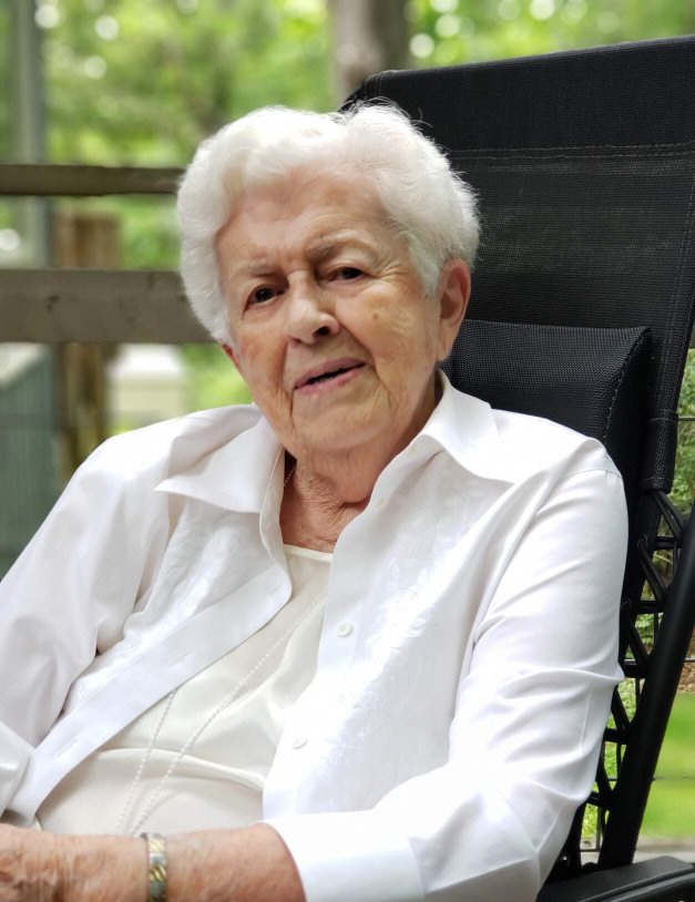 Helen Simpson - 2021 - Calvert Funeral Homes