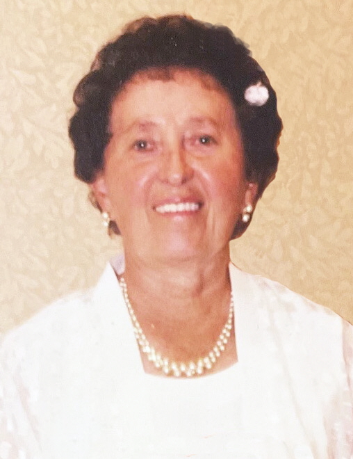 Sarah Strawbridge's Instagram, Twitter & Facebook on IDCrawl