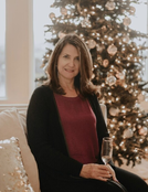 Julie Anne Smith - 2022 - Darling & Fischer Garden Chapel