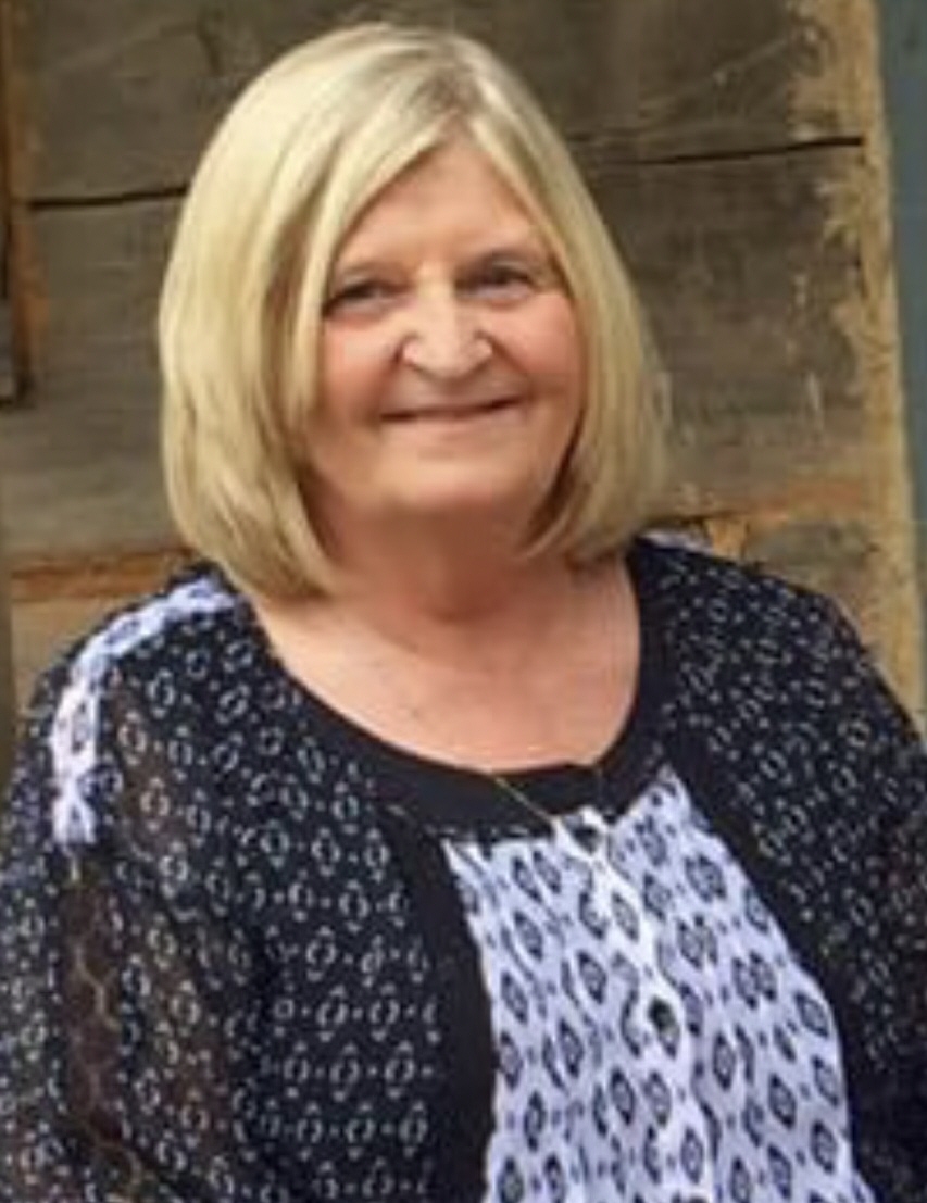 Cathy Deskins - 2022 - Honaker Funeral Home