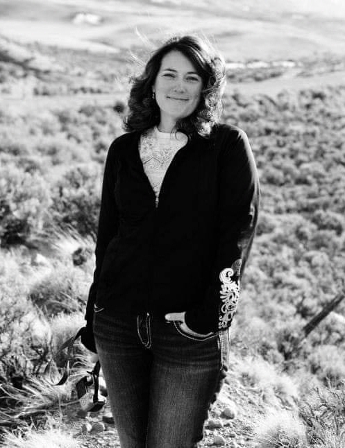 Jennifer Lynn Warneka - 2022 - Harness Funeral Home & Cremation Services