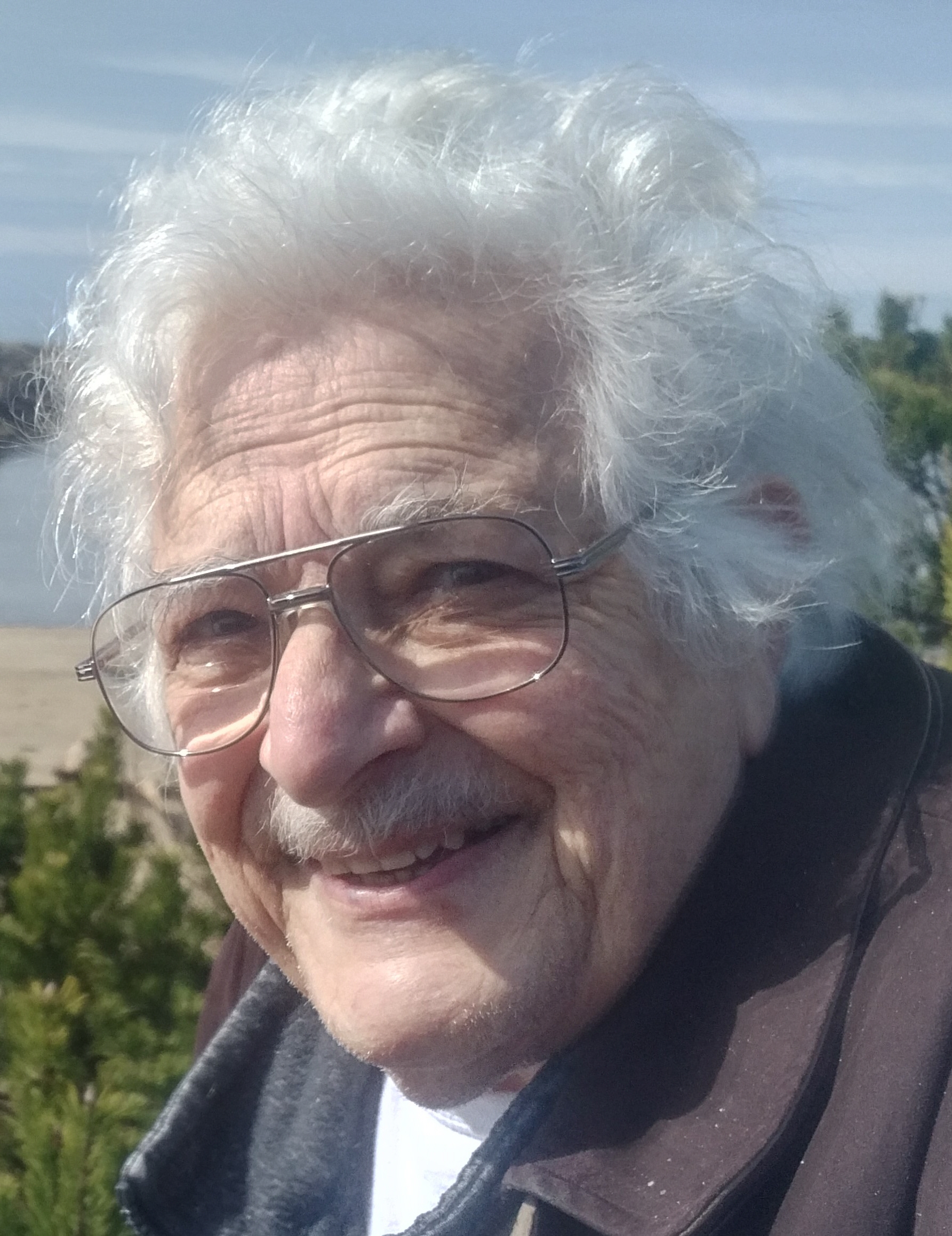 Ronald Henry Gabriel - 2022 - Sunset Hills Funeral Home