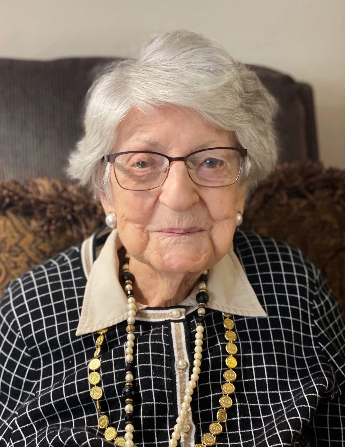 Carol Baughman's Instagram, Twitter & Facebook on IDCrawl