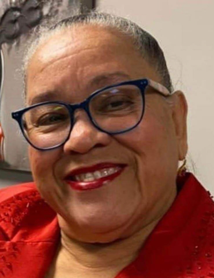 Yolanda Valentin - 2022 - Davenport and Harris Funeral Home