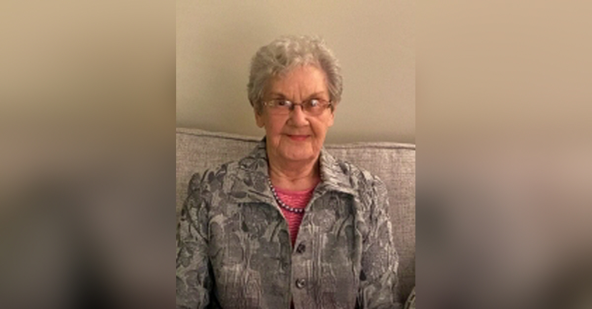 Obituary information for Eileen Maude Farrell