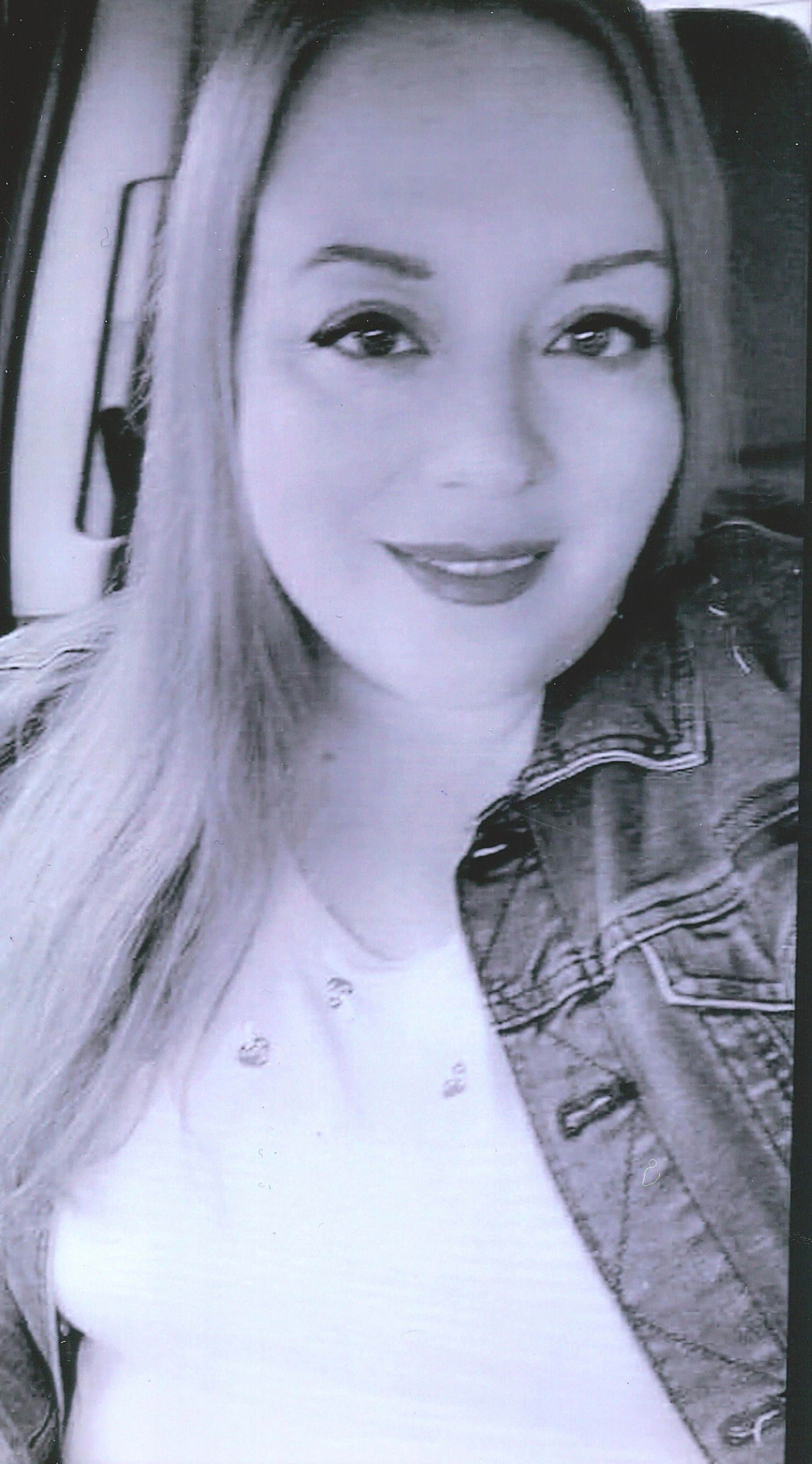 Amy Rene Logan - 2022 - Carl W Hall Funeral Service Inc