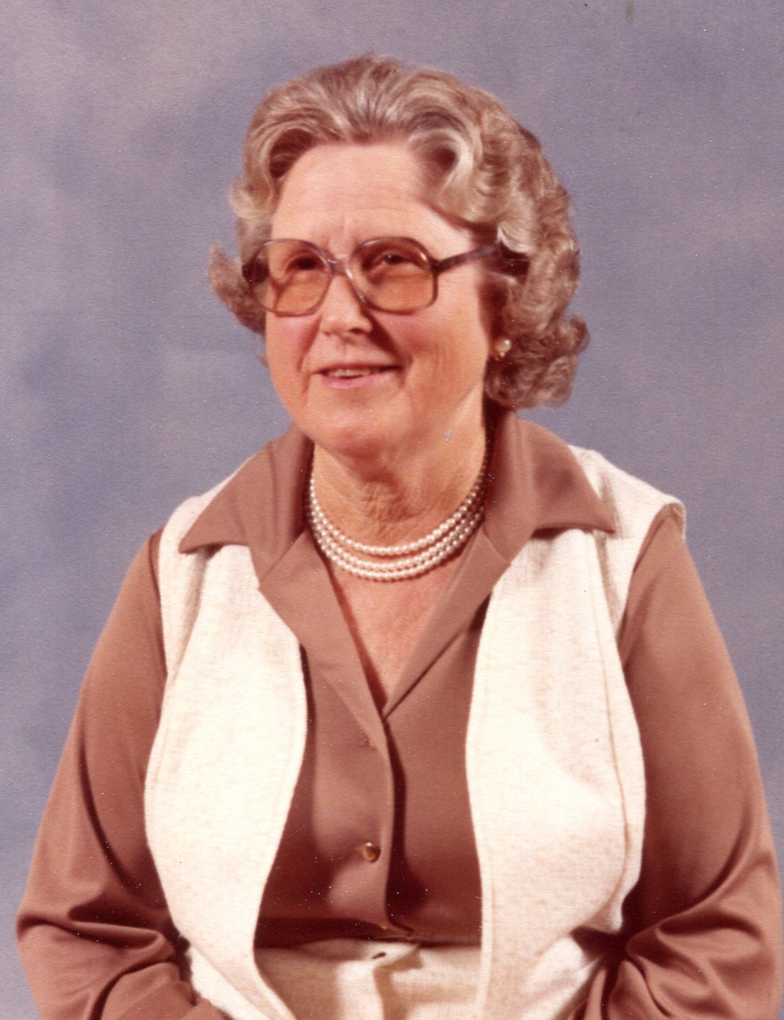 Annie Mabe Bennett - 2022 - Colonial Funeral Home and Chapel