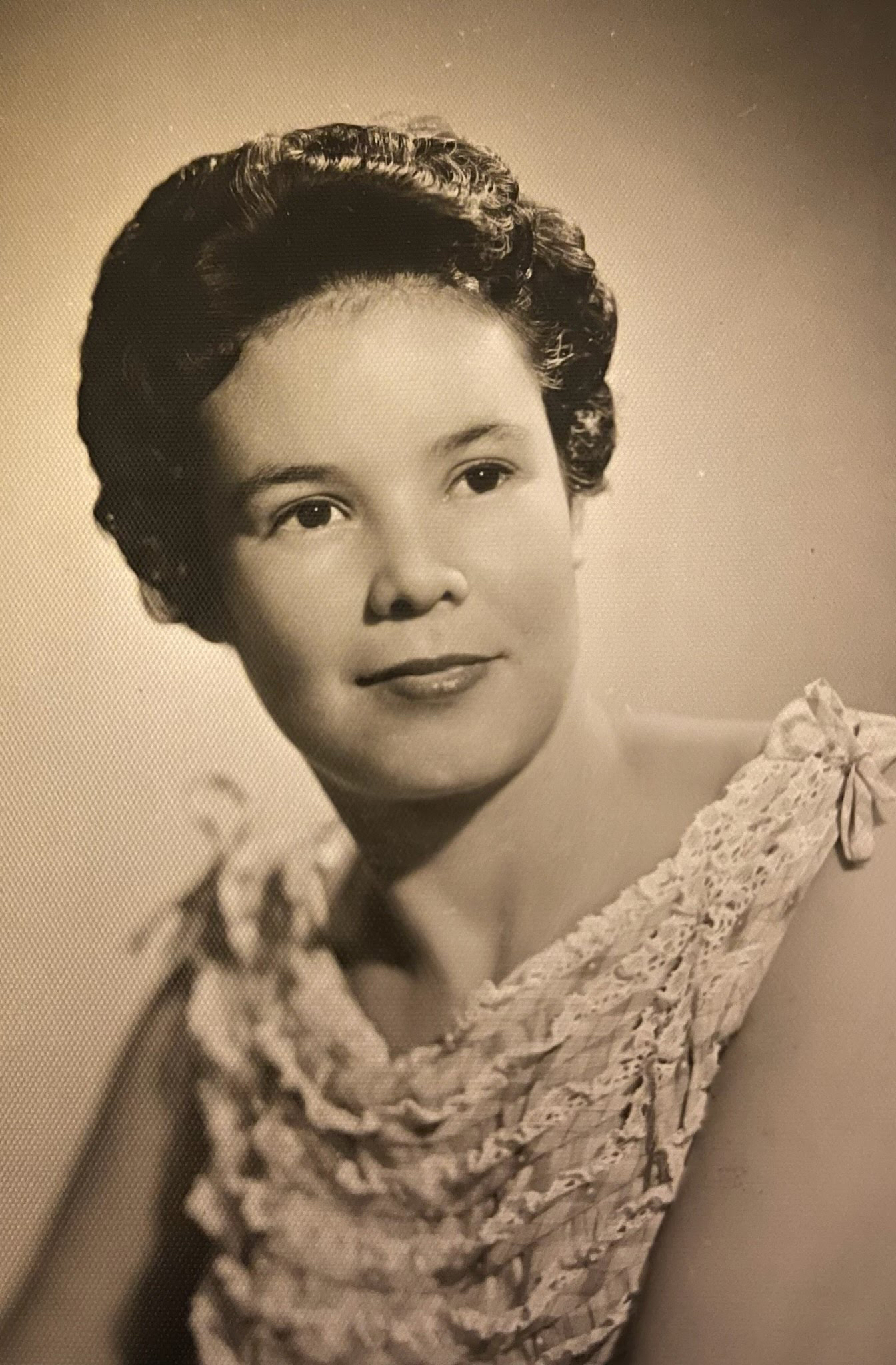 Adrienne Duarte's Instagram, Twitter & Facebook on IDCrawl