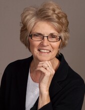 Robyn Joan Lowry - 2022 - Brown Funeral Home