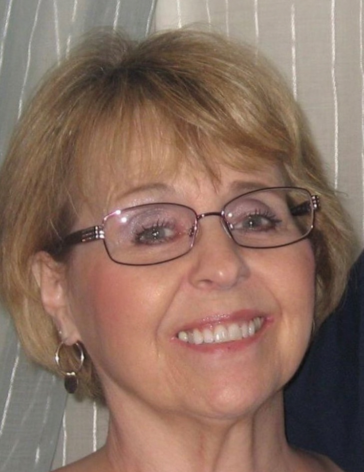 Linda Marie Dechow Hall - 2022 - VanRensselaer & Son