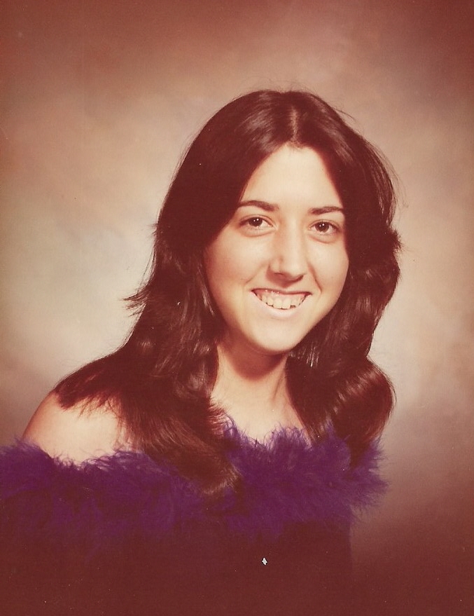 Robin Renee Swann - 2022 - Madisonville Funeral Home