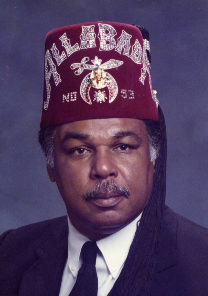 Carl Lee Sr - 2016 - Diehl-Whittaker Funeral Services