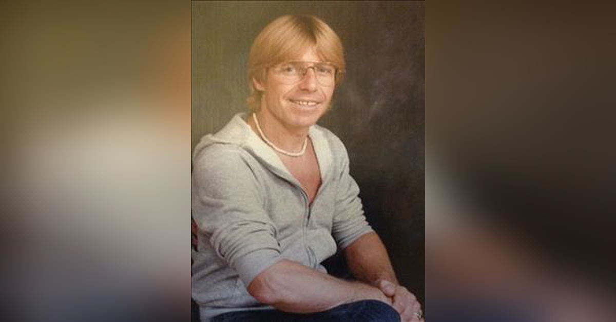 Obituary information for Michael Robert Moomey