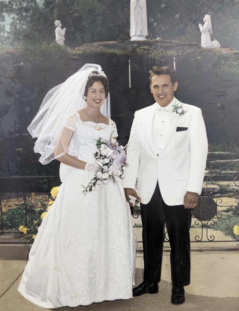 Robert and Bonnie Beres - Schaff Funeral Service