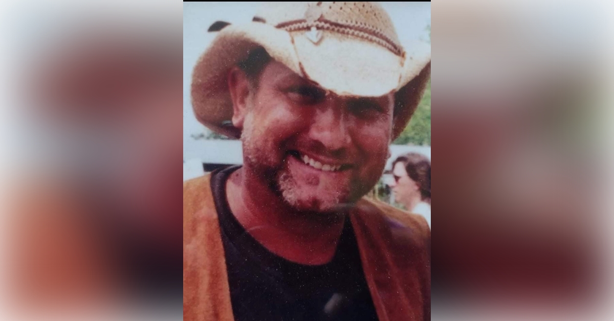 Obituary information for Daniel L. Helle Sr.