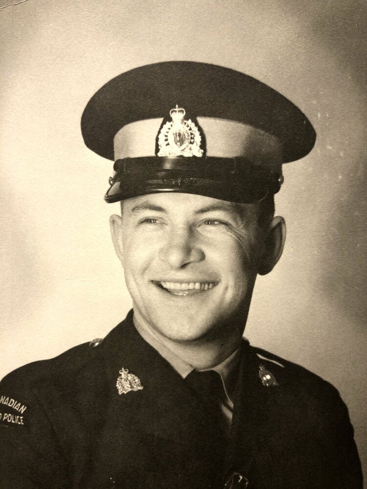 Charles "Chuck" Eustace Moore - 2023 - T. J. Tracey Cremation & Burial ...