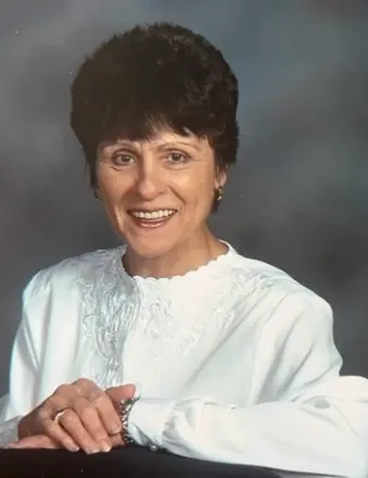 Elaine Allen 28092496