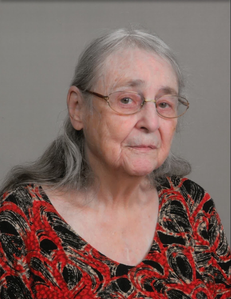 Carolee Linenberg - 2023 - Sonnenburg Family Funeral Home