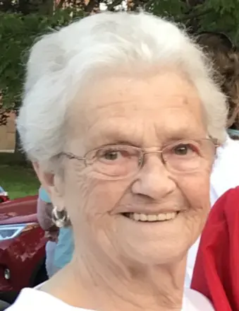 Obituary information for Elizabeth LaPointe