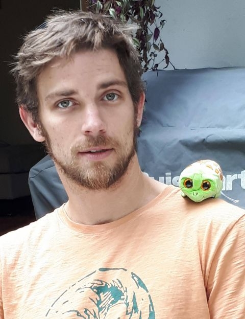 Mark Henry HOCKLEY - 2023 - Earths Option