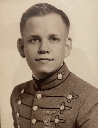 Gilbert Wayne Ullrich Obituary - 2023 - Fairfax Memorial Funeral Home