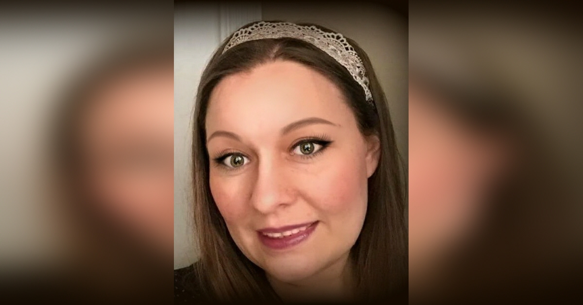 Nicole E Niki Sutton Obituary Visitation Funeral Information Hot Sex