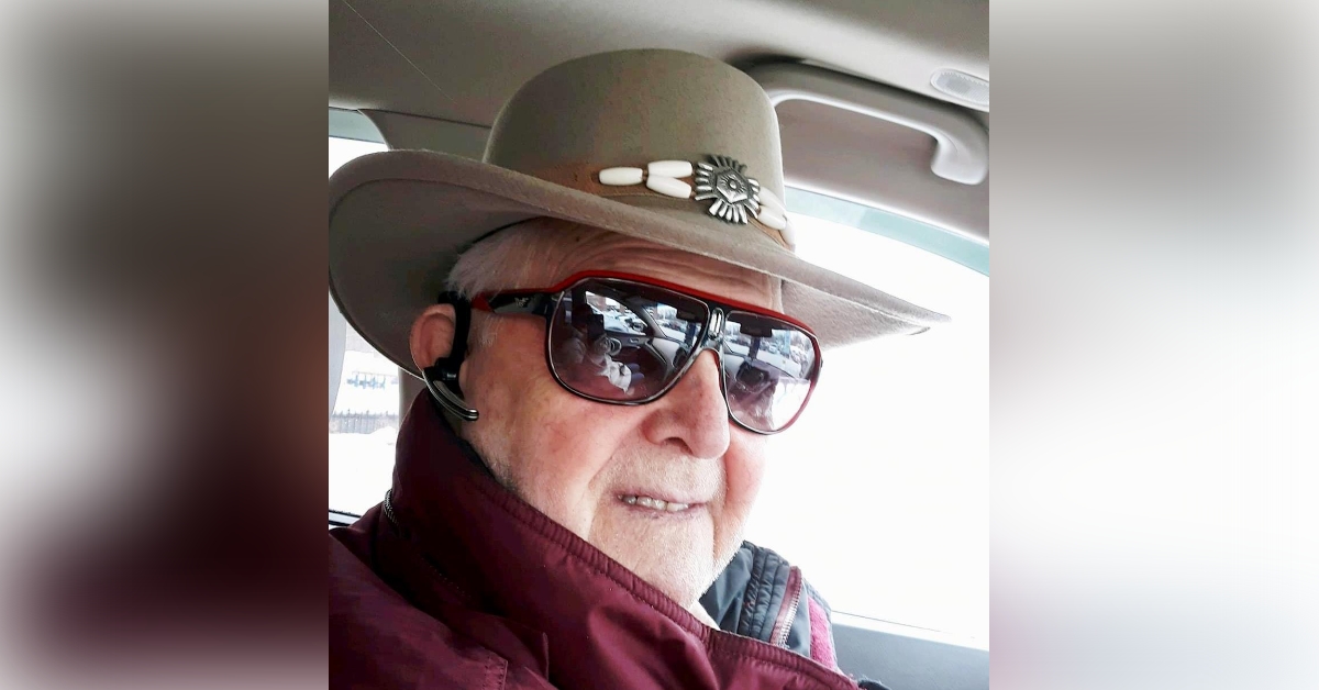 Obituary information for Charles E. "Chuck" Moss
