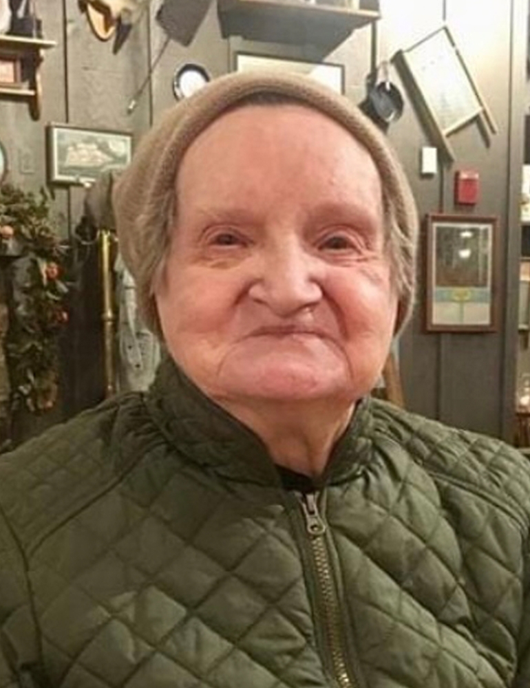Betty Lou Hamilton Blackburn - 2023 - Burke Mortuary of Maiden Inc