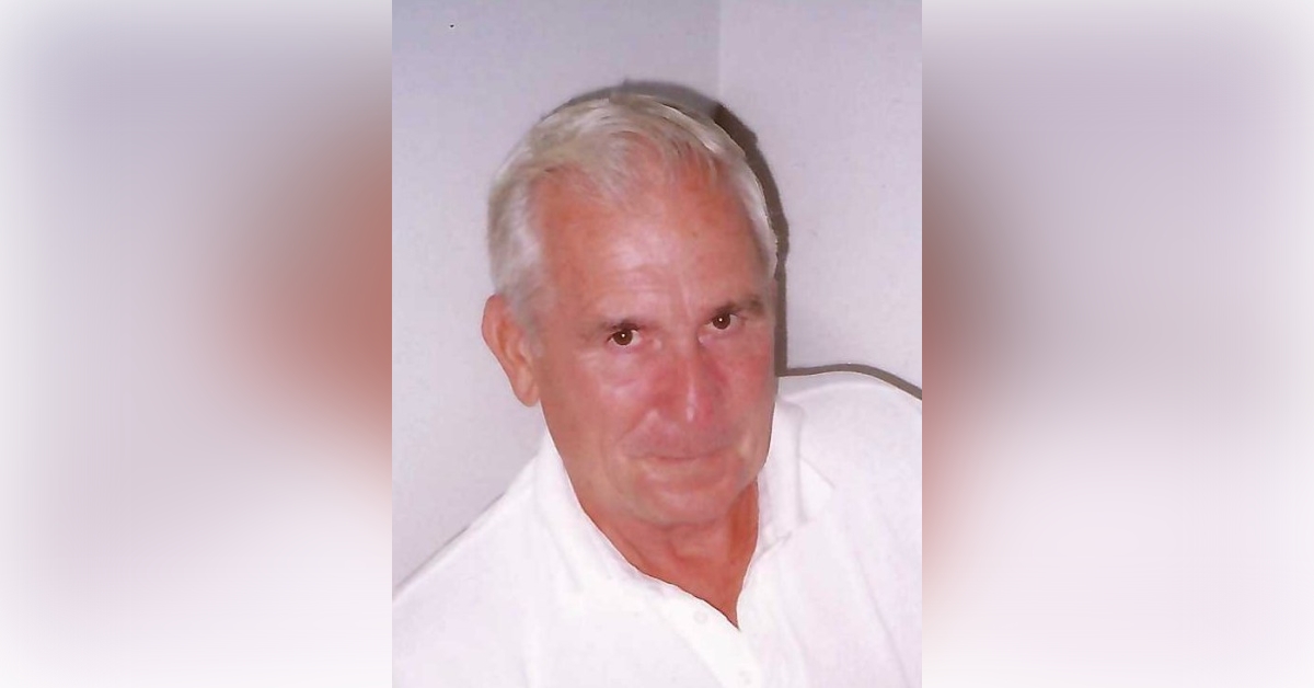 Obituary information for William R. "Mac" McCarthy