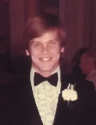 Doug Strauser 29876998