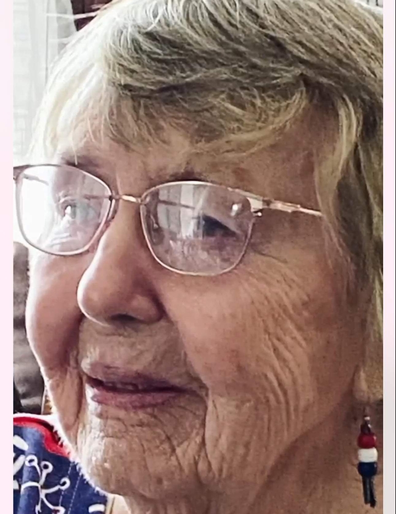 Julie Shultz's Instagram, Twitter & Facebook on IDCrawl