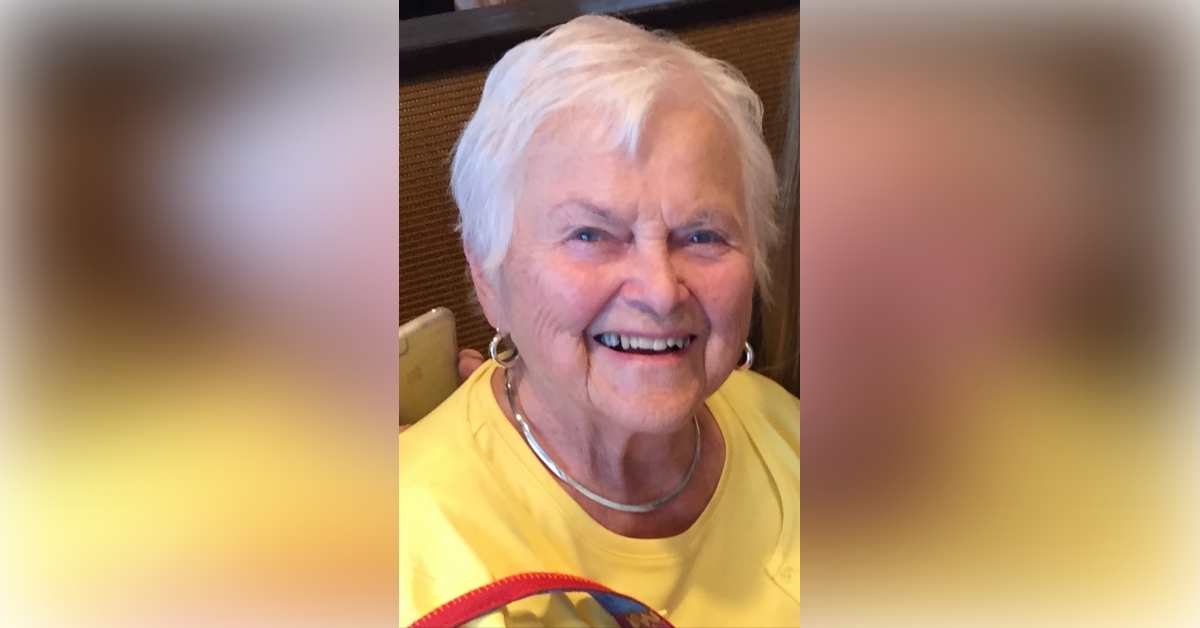 Obituary information for Evelyn "Lynn" McEwen Smail