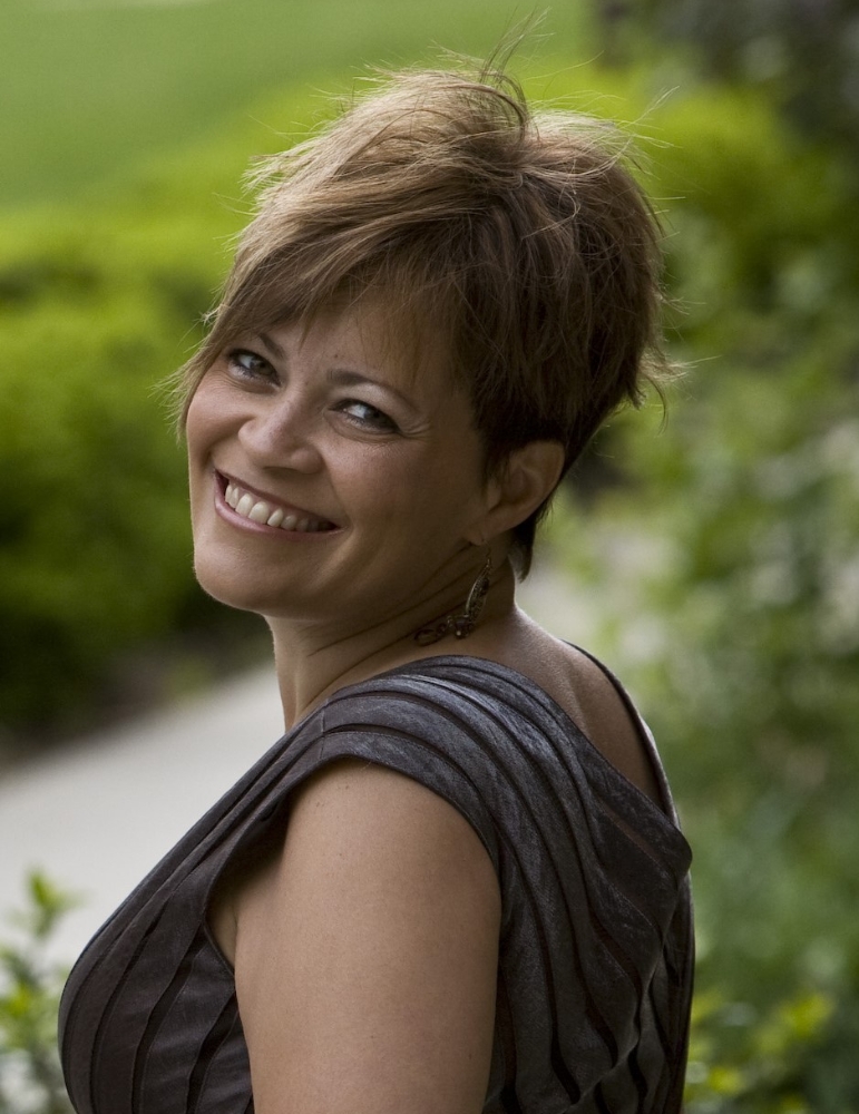 Lisa Lynn Dickson - 2023 - EC Nurre Funeral Homes