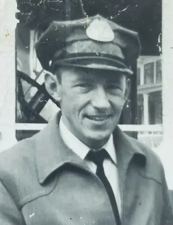 Charles Edward Lewis 31273230