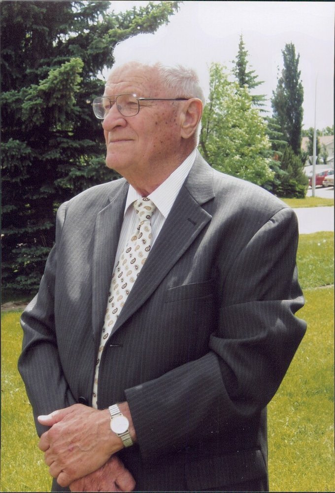 Raymond Lloyd Sutton - 2014 - Reynars Funeral Home & Crematorium