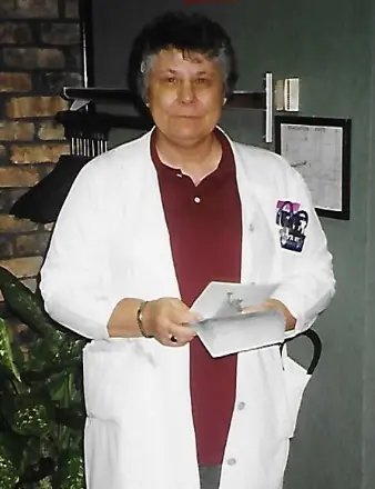 Dr. Adrienne Judith Preston 31382084
